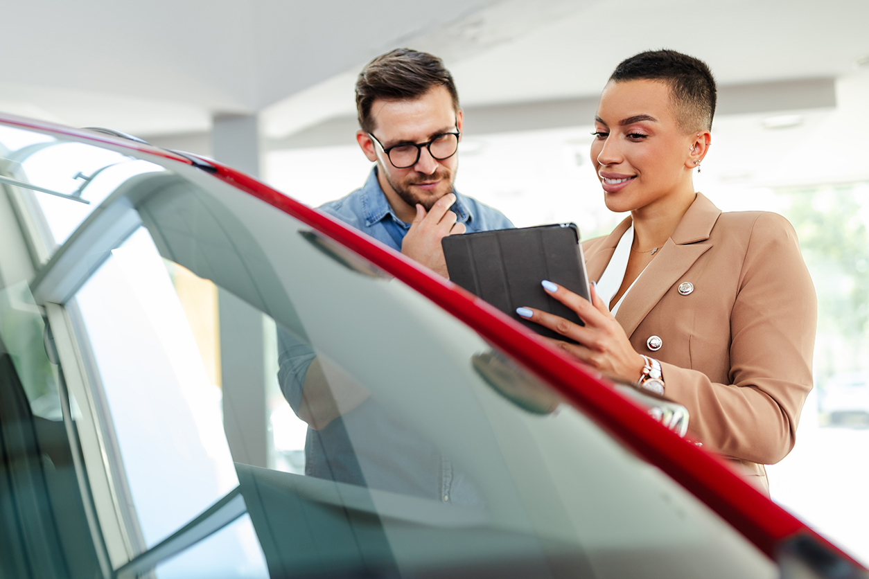 4 Digital Strategies for a Better Car Buying Experience: Dealertrack