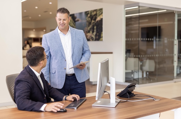 Streamlining Dealer Operations with Connected Solutions : Dealertrack